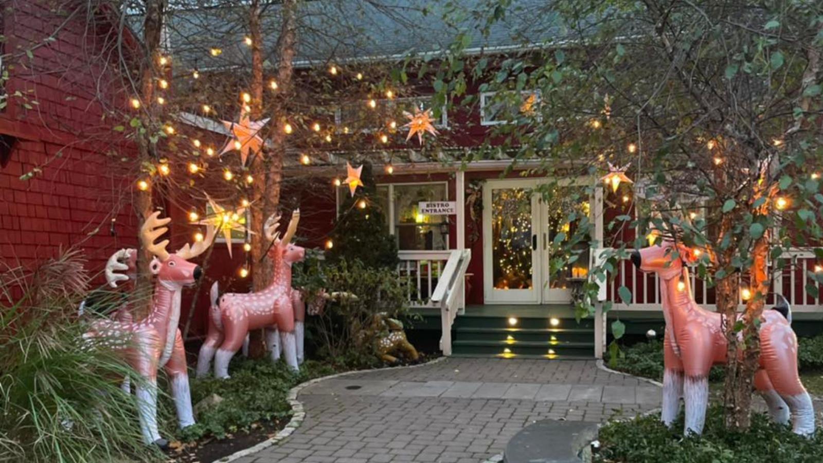 Enhance Atmosphere In A Restaurant: 4 Effective Ways